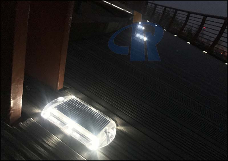Ruichen Solar LED Road Stud Lights Helps to Control Traffic