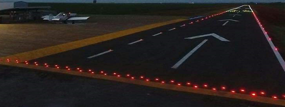 The application of toughened glass road studs on highways