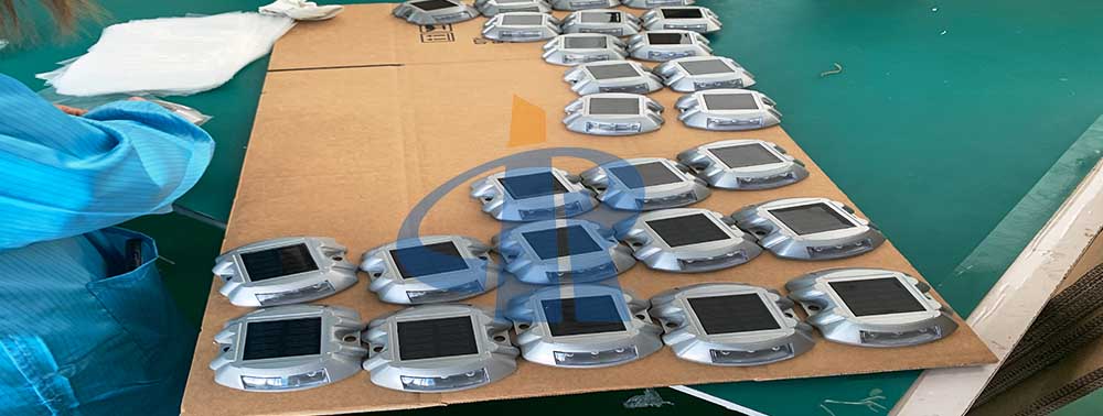 LED Solar Road Studs, is your installation method correct?