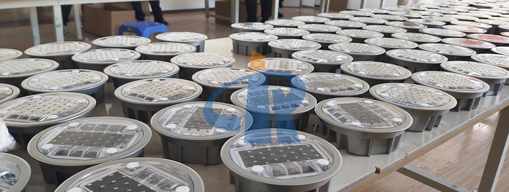 Teach you how to choose Solar Studs