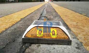 Ruichen Solar LED Road Stud Lights Helps to Control Traffic