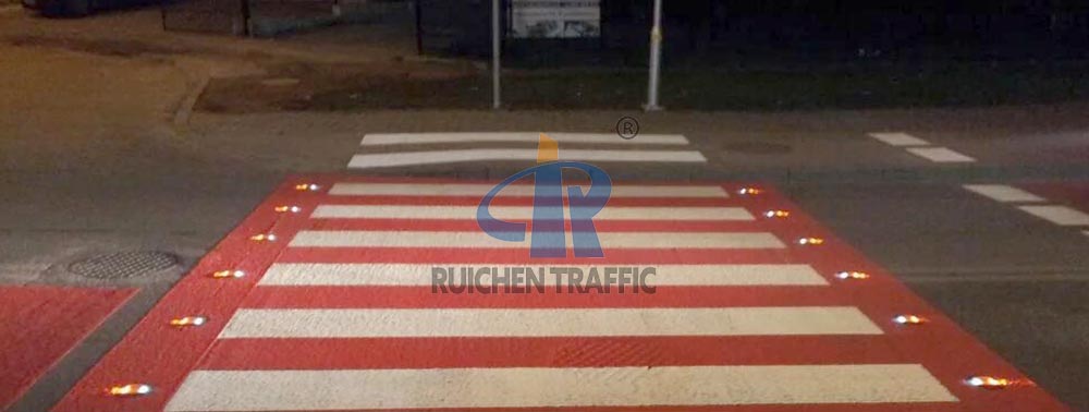 Reflective road spikes: a beacon that protects highway safety in ...