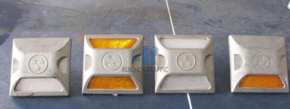 Reflective Road Studs: A beacon of safety on Peruvian urban roads