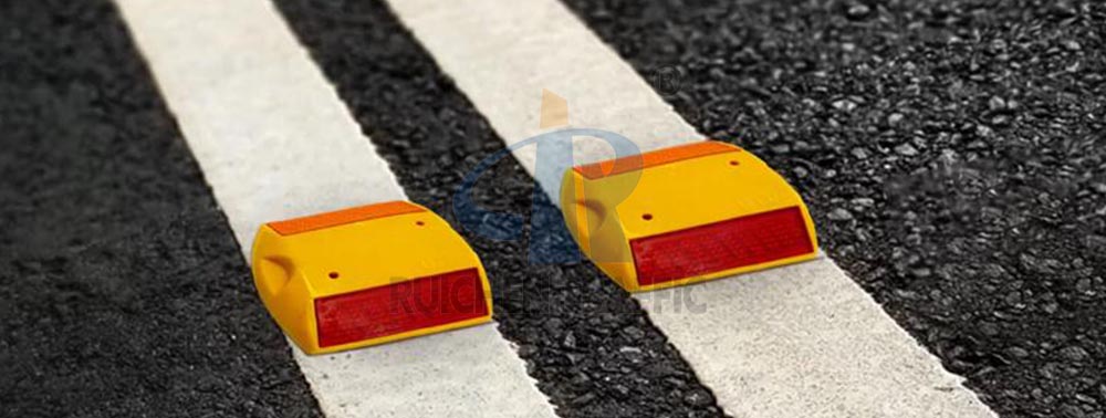 Reflective Studs: Nighttime Safety Guardians on Peru's Highways