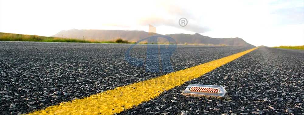 The amazing use of Reflective Studs on South African town roads